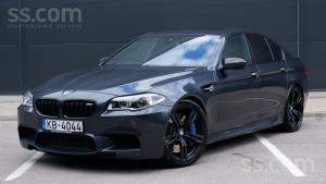 Blue BMW M5 2016 in Riga, with an engine capacity of 4.40 L and mileage of 123 thousand km for 27500 €, photo 4 on AUTOMOTO.COM.LV
