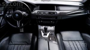 Blue BMW M5 2016 in Riga, with an engine capacity of 4.40 L and mileage of 123 thousand km for 27500 €, photo 18 on AUTOMOTO.COM.LV