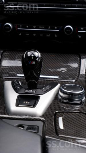 Blue BMW M5 2016 in Riga, with an engine capacity of 4.40 L and mileage of 123 thousand km for 27500 €, photo 19 on AUTOMOTO.COM.LV