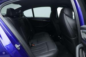 Blue BMW M5 2019 in Vilnius, with an engine capacity of 4.40 L and mileage of 62 thousand km for 61990 €, photo 14 on AUTOMOTO.COM.LV