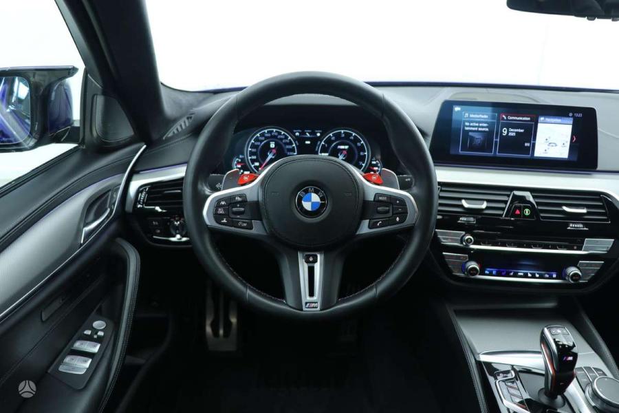 Blue BMW M5 2019 in Vilnius, with an engine capacity of 4.40 L and mileage of 62 thousand km for 61990 €, photo 21 on AUTOMOTO.COM.LV