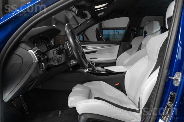Blue BMW M5 2019 in Riga, with an engine capacity of 4.40 L and mileage of 71 thousand km for 64600 €, photo 10 on AUTOMOTO.COM.LV