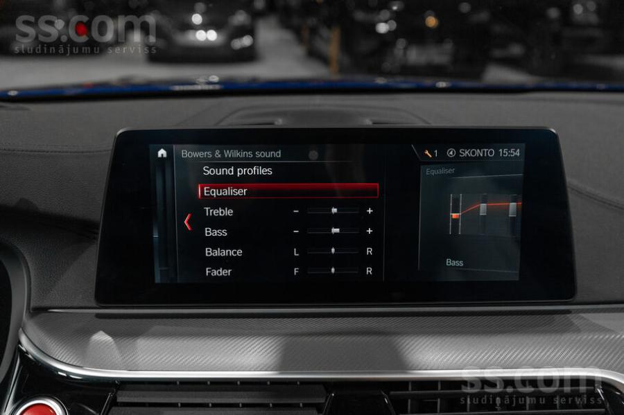 Blue BMW M5 2019 in Riga, with an engine capacity of 4.40 L and mileage of 71 thousand km for 64600 €, photo 31 on AUTOMOTO.COM.LV