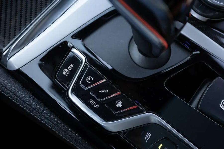 Синий БМВ М5 2019 в Елгава, объемом двигателя 4.40 л и пробегом 109 тыс. км за 57000 €, фото 24 на AUTOMOTO.COM.LV