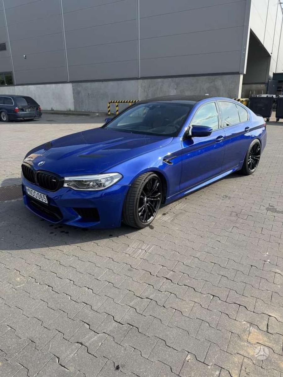 Zils BMW M5 2019 Viļņa, ar dzinēja tilpumu 4.40 L un nobraukumu 59 tūkst. km par 49000 €, foto 1 vietnē AUTOMOTO.COM.LV