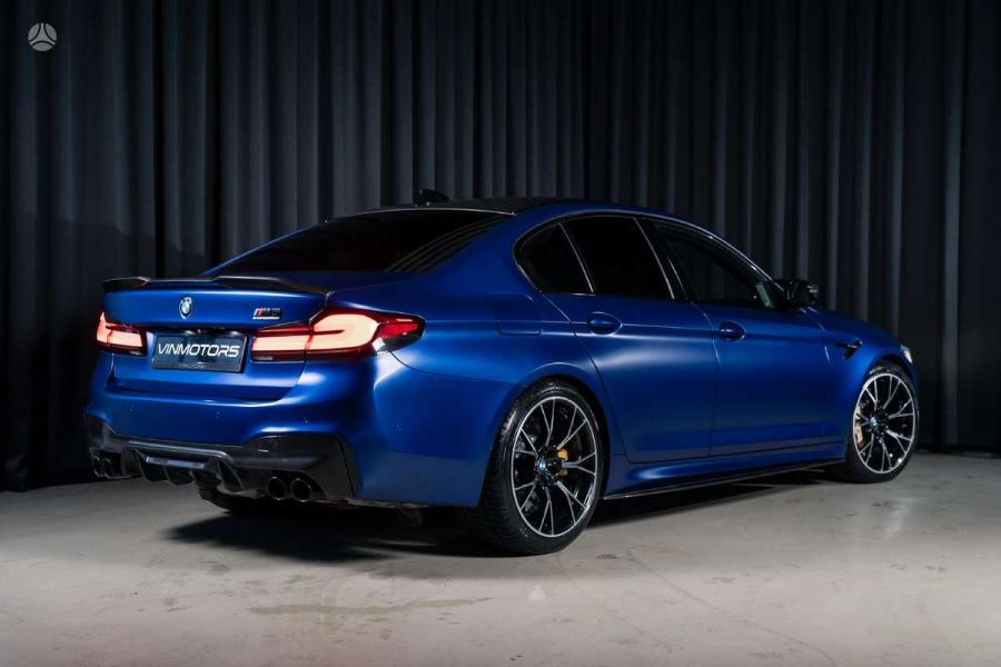 Blue BMW M5 2020 in Vilnius, with an engine capacity of 4.39 L and mileage of 81 thousand km for 64999 €, photo 4 on AUTOMOTO.COM.LV