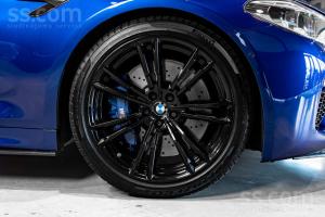 Zils BMW M5 2020 Rīga, ar dzinēja tilpumu 4.40 L un nobraukumu 54 tūkst. km par 64000 €, foto 8 vietnē AUTOMOTO.COM.LV