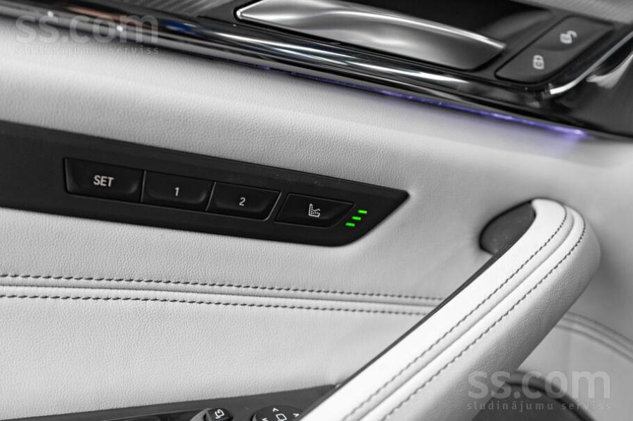 Zils BMW M5 2020 Rīga, ar dzinēja tilpumu 4.40 L un nobraukumu 54 tūkst. km par 64000 €, foto 19 vietnē AUTOMOTO.COM.LV