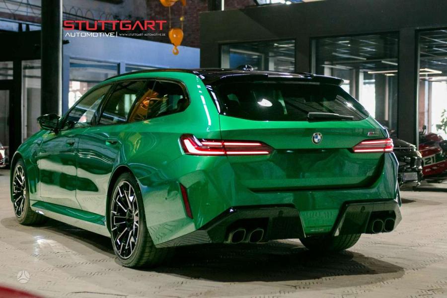 Green BMW M5 2025 in Kaunas, with an engine capacity of 4.40 L and mileage of 20 thousand km for 115500 €, photo 12 on AUTOMOTO.COM.LV