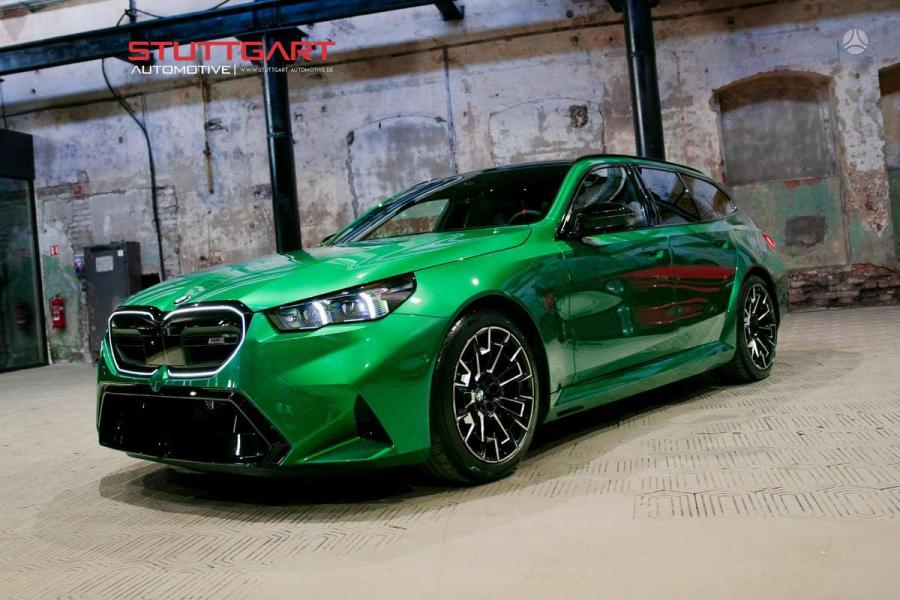 Green BMW M5 2025 in Kaunas, with an engine capacity of 4.40 L and mileage of 20 thousand km for 115500 €, photo 14 on AUTOMOTO.COM.LV