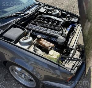 Grey BMW M5 1990 in Liepaja, with an engine capacity of 3.60 L and mileage of 270 thousand km for 27800 €, photo 4 on AUTOMOTO.COM.LV
