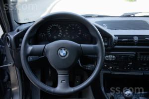 Grey BMW M5 1990 in Liepaja, with an engine capacity of 3.60 L and mileage of 270 thousand km for 27800 €, photo 13 on AUTOMOTO.COM.LV
