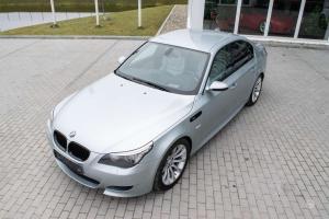Серый БМВ М5 2007 в Шяуляй, объемом двигателя 5.00 л и пробегом 147 тыс. км за 37900 €, фото 7 на AUTOMOTO.COM.LV