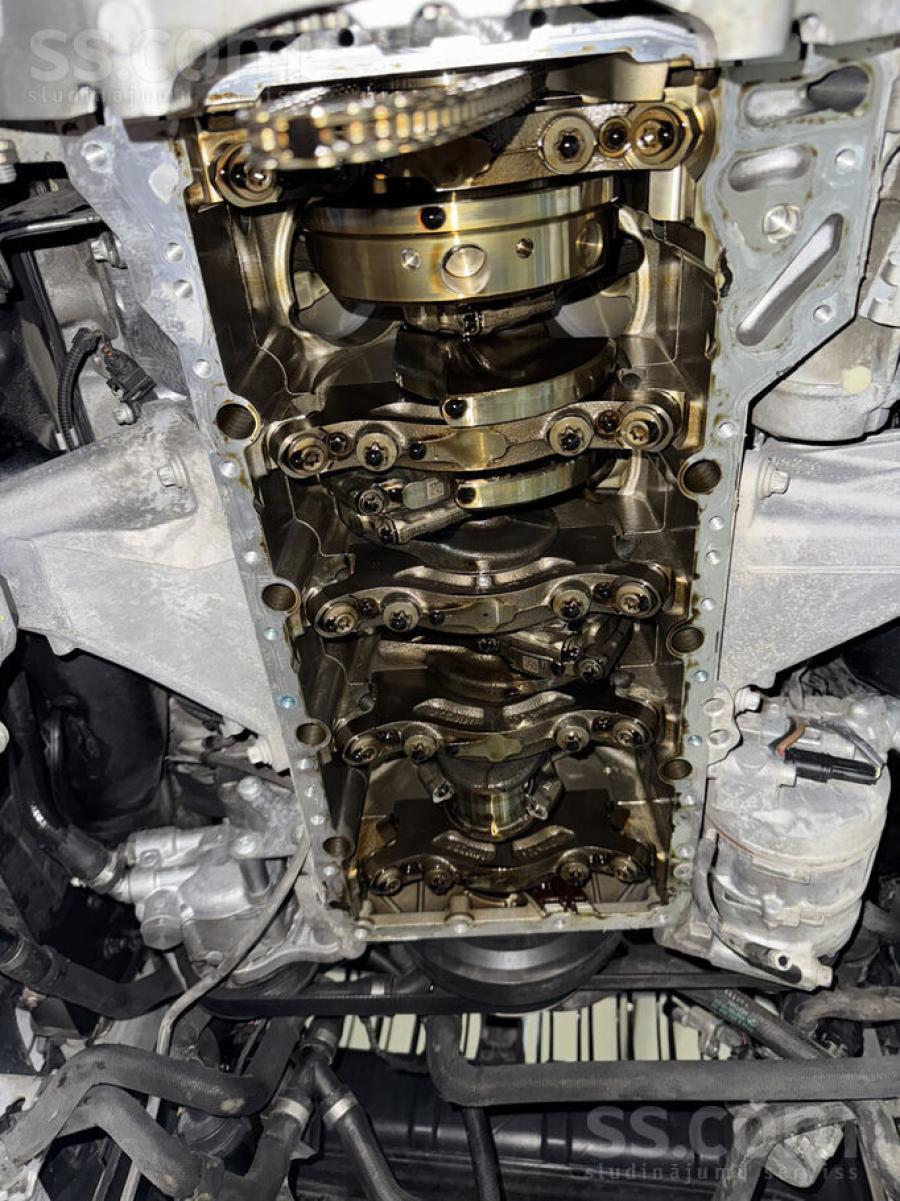 Pelēks BMW M5 2012 Rīga, ar dzinēja tilpumu 4.40 L un nobraukumu 0 tūkst. km par 33500 €, foto 31 vietnē AUTOMOTO.COM.LV
