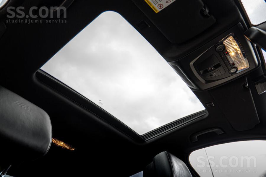 Grey BMW M5 2012 in Riga, with an engine capacity of 4.40 L and mileage of 0 thousand km for 29000 €, photo 15 on AUTOMOTO.COM.LV