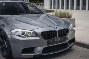 Pelēks BMW M5 2012 Viļņa, ar dzinēja tilpumu 4.40 L un nobraukumu 157 tūkst. km par 26200 €, foto 8 vietnē AUTOMOTO.COM.LV