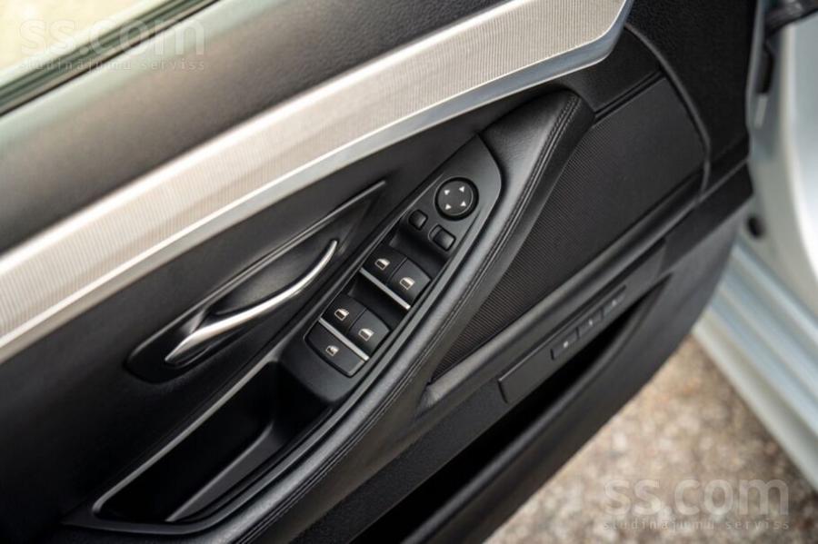 Pelēks BMW M5 2012 Rīga, ar dzinēja tilpumu 4.40 L un nobraukumu 0 tūkst. km par 28000 €, foto 15 vietnē AUTOMOTO.COM.LV