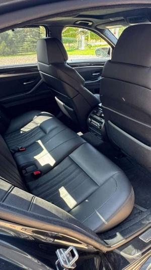 Grey BMW M5 2013 in Varena, with an engine capacity of 4.40 L and mileage of 168 thousand km for 18500 €, photo 17 on AUTOMOTO.COM.LV