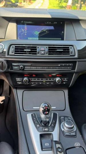 Grey BMW M5 2013 in Varena, with an engine capacity of 4.40 L and mileage of 168 thousand km for 18500 €, photo 21 on AUTOMOTO.COM.LV
