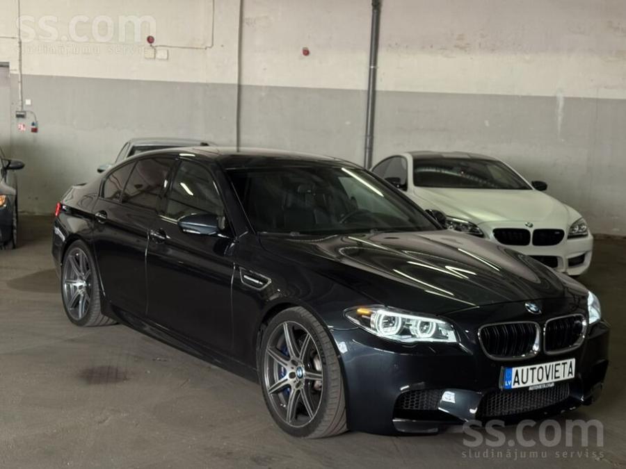 Grey BMW M5 2014 in Riga, with an engine capacity of 4.40 L and mileage of 83 thousand km for 40980 €, photo 3 on AUTOMOTO.COM.LV