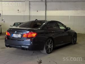Grey BMW M5 2014 in Riga, with an engine capacity of 4.40 L and mileage of 83 thousand km for 40980 €, photo 4 on AUTOMOTO.COM.LV