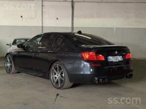 Grey BMW M5 2014 in Riga, with an engine capacity of 4.40 L and mileage of 83 thousand km for 40980 €, photo 7 on AUTOMOTO.COM.LV