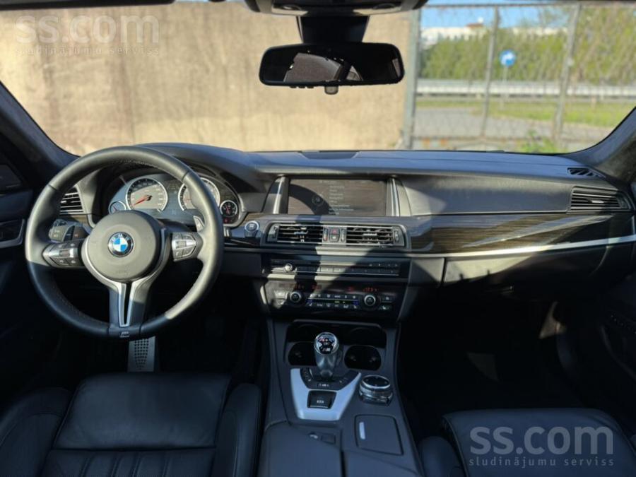 Grey BMW M5 2014 in Riga, with an engine capacity of 4.40 L and mileage of 83 thousand km for 40980 €, photo 13 on AUTOMOTO.COM.LV