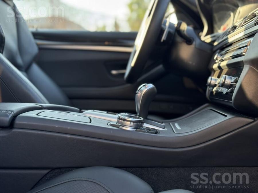 Grey BMW M5 2014 in Riga, with an engine capacity of 4.40 L and mileage of 83 thousand km for 40980 €, photo 22 on AUTOMOTO.COM.LV