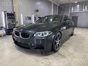 Grey BMW M5 2014 in Riga, with an engine capacity of 4.40 L and mileage of 82 thousand km for 38900 €, photo  on AUTOMOTO.COM.LV