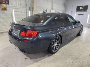 Grey BMW M5 2014 in Riga, with an engine capacity of 4.40 L and mileage of 82 thousand km for 38900 €, photo 5 on AUTOMOTO.COM.LV