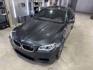 Grey BMW M5 2014 in Riga, with an engine capacity of 4.40 L and mileage of 82 thousand km for 38900 €, photo 7 on AUTOMOTO.COM.LV