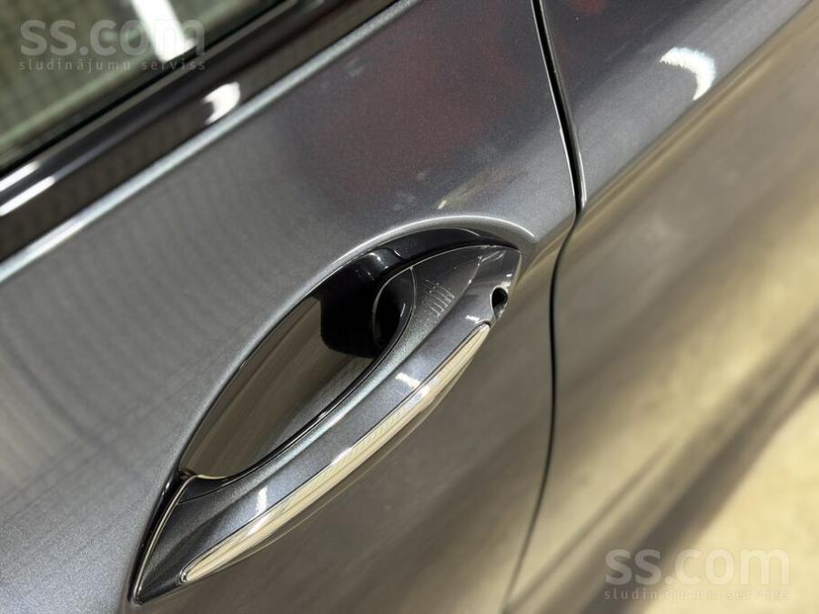 Grey BMW M5 2014 in Riga, with an engine capacity of 4.40 L and mileage of 82 thousand km for 38900 €, photo 13 on AUTOMOTO.COM.LV