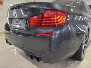 Grey BMW M5 2014 in Riga, with an engine capacity of 4.40 L and mileage of 82 thousand km for 38900 €, photo 15 on AUTOMOTO.COM.LV