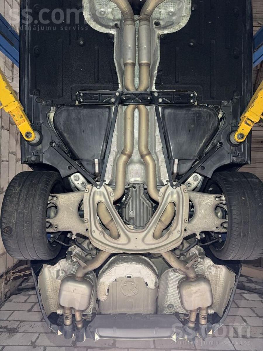 Grey BMW M5 2014 in Riga, with an engine capacity of 4.40 L and mileage of 82 thousand km for 38900 €, photo 31 on AUTOMOTO.COM.LV