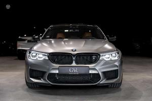 Pelēks BMW M5 2018 Rīga, ar dzinēja tilpumu 4.40 L un nobraukumu 81 tūkst. km par 65500 €, foto 2 vietnē AUTOMOTO.COM.LV
