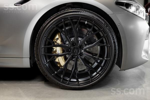 Pelēks BMW M5 2018 Rīga, ar dzinēja tilpumu 4.40 L un nobraukumu 84 tūkst. km par 65200 €, foto 8 vietnē AUTOMOTO.COM.LV