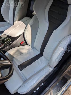 Grey BMW M5 2018 in Riga, with an engine capacity of 4.40 L and mileage of 125 thousand km for 49000 €, photo 7 on AUTOMOTO.COM.LV