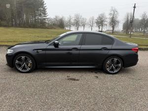 Grey BMW M5 2018 in Vilnius, with an engine capacity of 4.40 L and mileage of 212 thousand km for 37999 €, photo 37 on AUTOMOTO.COM.LV
