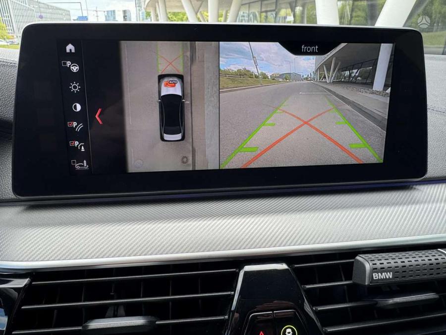 Grey BMW M5 2018 in Vilnius, with an engine capacity of 4.40 L and mileage of 212 thousand km for 36999 €, photo 19 on AUTOMOTO.COM.LV