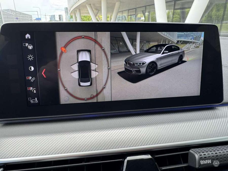Grey BMW M5 2018 in Vilnius, with an engine capacity of 4.40 L and mileage of 212 thousand km for 36999 €, photo 21 on AUTOMOTO.COM.LV