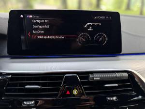 Grey BMW M5 2018 in Vilnius, with an engine capacity of 4.40 L and mileage of 212 thousand km for 36999 €, photo 23 on AUTOMOTO.COM.LV