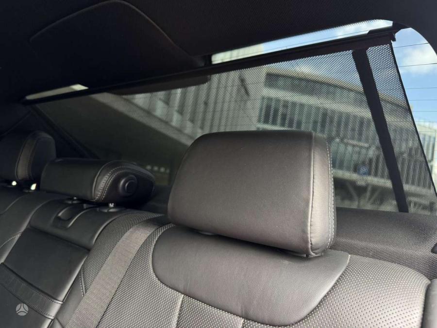 Grey BMW M5 2018 in Vilnius, with an engine capacity of 4.40 L and mileage of 212 thousand km for 36999 €, photo 28 on AUTOMOTO.COM.LV