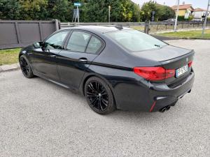 Grey BMW M5 2018 in Vilnius, with an engine capacity of 4.40 L and mileage of 212 thousand km for 36999 €, photo 37 on AUTOMOTO.COM.LV