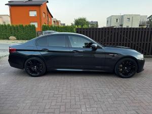 Pelēks BMW M5 2018 Viļņa, ar dzinēja tilpumu 4.40 L un nobraukumu 10 tūkst. km par 43200 €, foto 12 vietnē AUTOMOTO.COM.LV