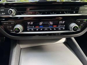 Pelēks BMW M5 2018 Viļņa, ar dzinēja tilpumu 4.40 L un nobraukumu 10 tūkst. km par 43200 €, foto 24 vietnē AUTOMOTO.COM.LV