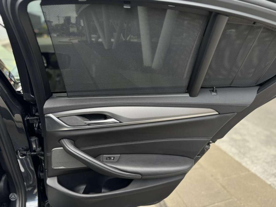 Pelēks BMW M5 2018 Viļņa, ar dzinēja tilpumu 4.40 L un nobraukumu 10 tūkst. km par 43200 €, foto 31 vietnē AUTOMOTO.COM.LV