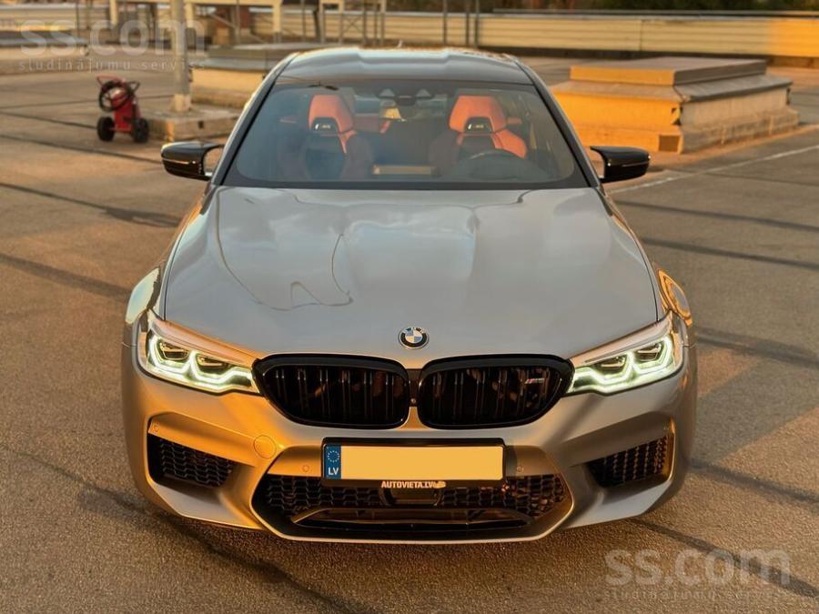 Grey BMW M5 2019 in Riga, with an engine capacity of 4.40 L and mileage of 108 thousand km for 59990 €, photo 1 on AUTOMOTO.COM.LV