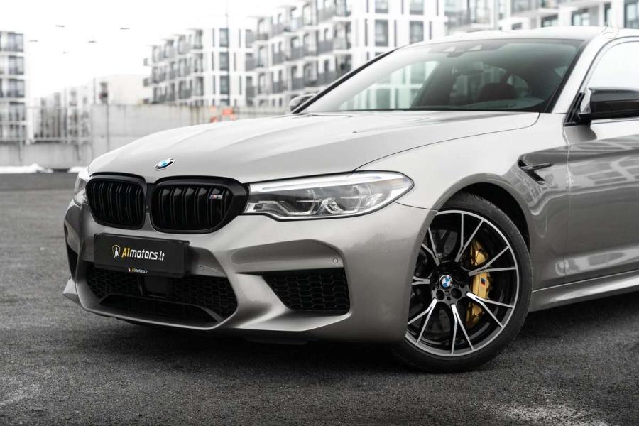 Pelēks BMW M5 2019 Viļņa, ar dzinēja tilpumu 4.40 L un nobraukumu 150 tūkst. km par 47500 €, foto 4 vietnē AUTOMOTO.COM.LV