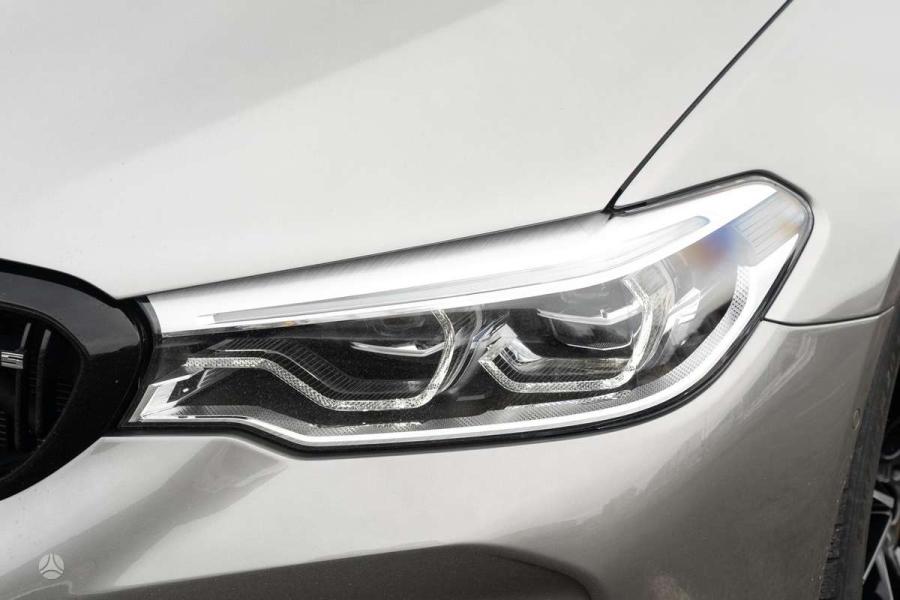 Pelēks BMW M5 2019 Viļņa, ar dzinēja tilpumu 4.40 L un nobraukumu 150 tūkst. km par 47500 €, foto 5 vietnē AUTOMOTO.COM.LV