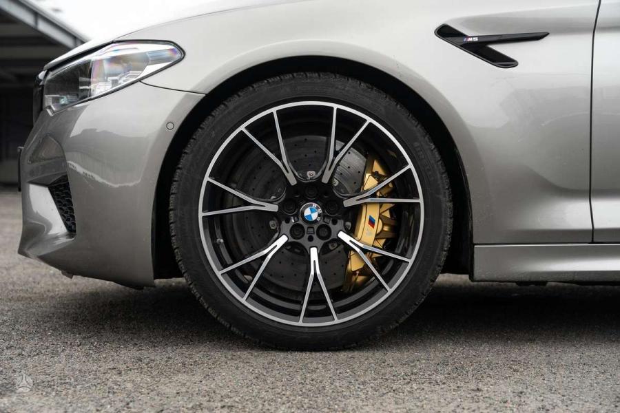 Pelēks BMW M5 2019 Viļņa, ar dzinēja tilpumu 4.40 L un nobraukumu 150 tūkst. km par 47500 €, foto 8 vietnē AUTOMOTO.COM.LV